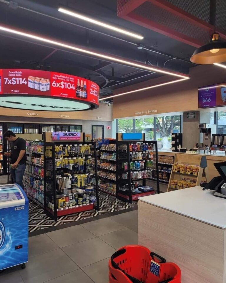 En Jalisco Saúl “Canelo” Álvarez, abre 30 tiendas Upper que le hace competencia a Oxxo | 60 Minutos